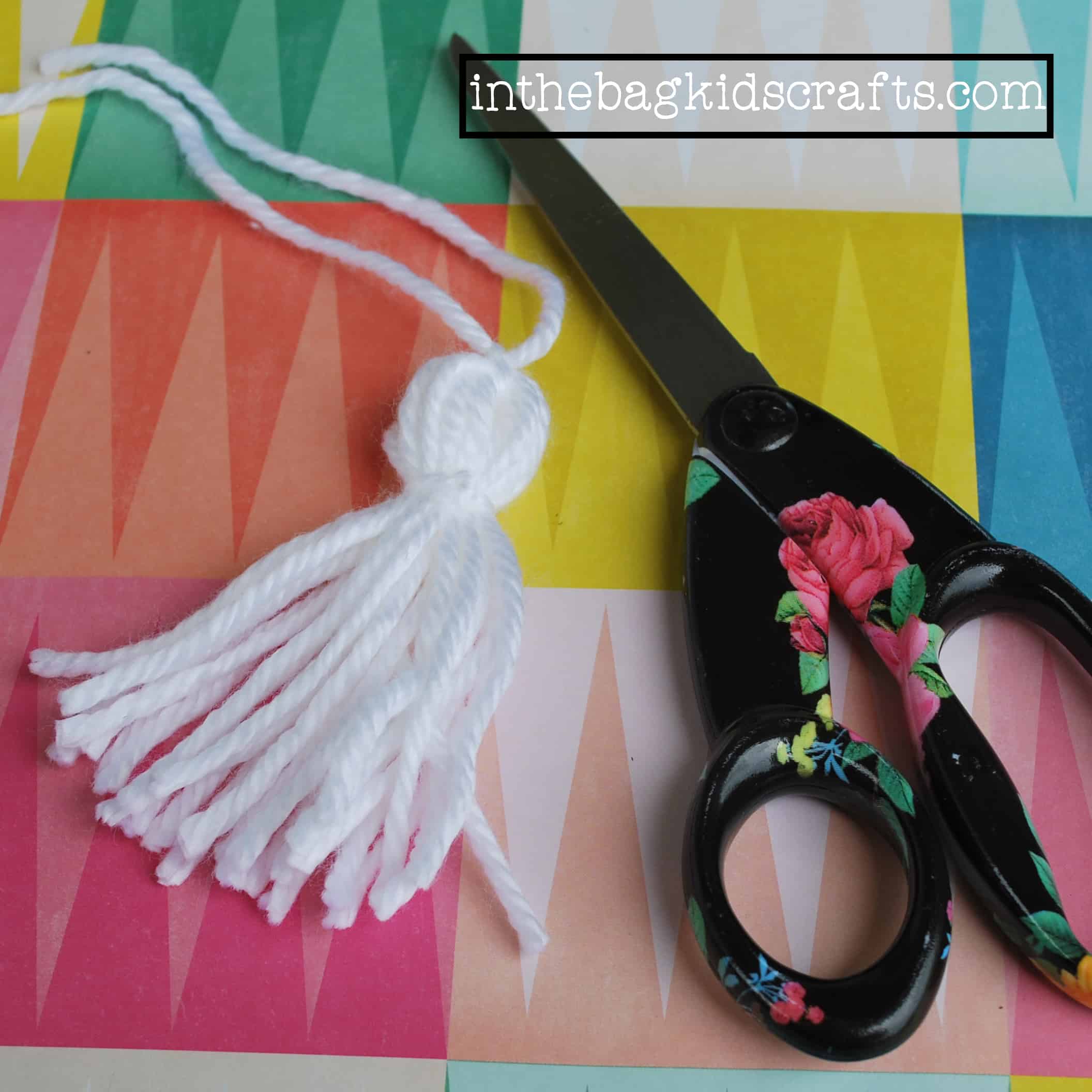 How to Make a Tassel with Yarn Quick and Easy • In the Bag Kids' Crafts