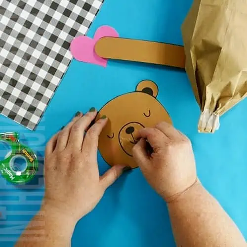 Adorable Brown Bear Craft for Kids (FREE Template) • In the Bag Kids ...