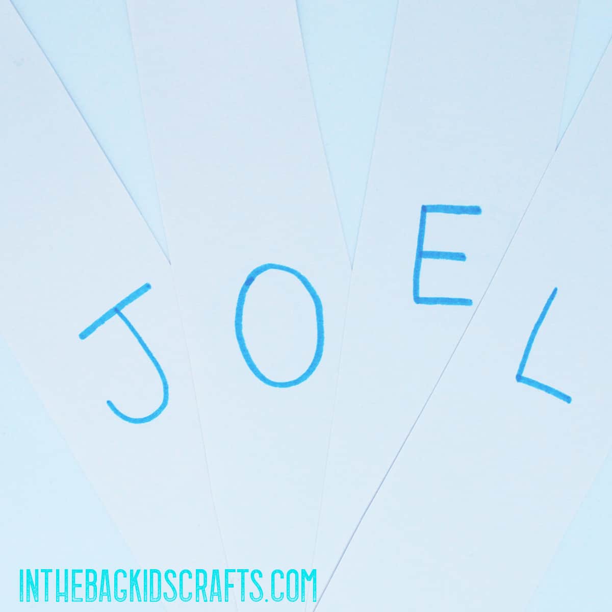 Snowman Chain Craft • In the Bag Kids' Crafts