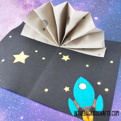 Moon Craft DIY Card {with FREE Printable} • In the Bag Kids' Crafts