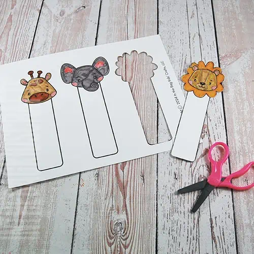Cute Printable Zoo Animal Bookmarks (FREE pdf) • In the Bag Kids' Crafts